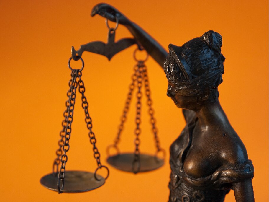 GP with ‘deficient’ skin cancer knowledge excised 48 benign lesions ...